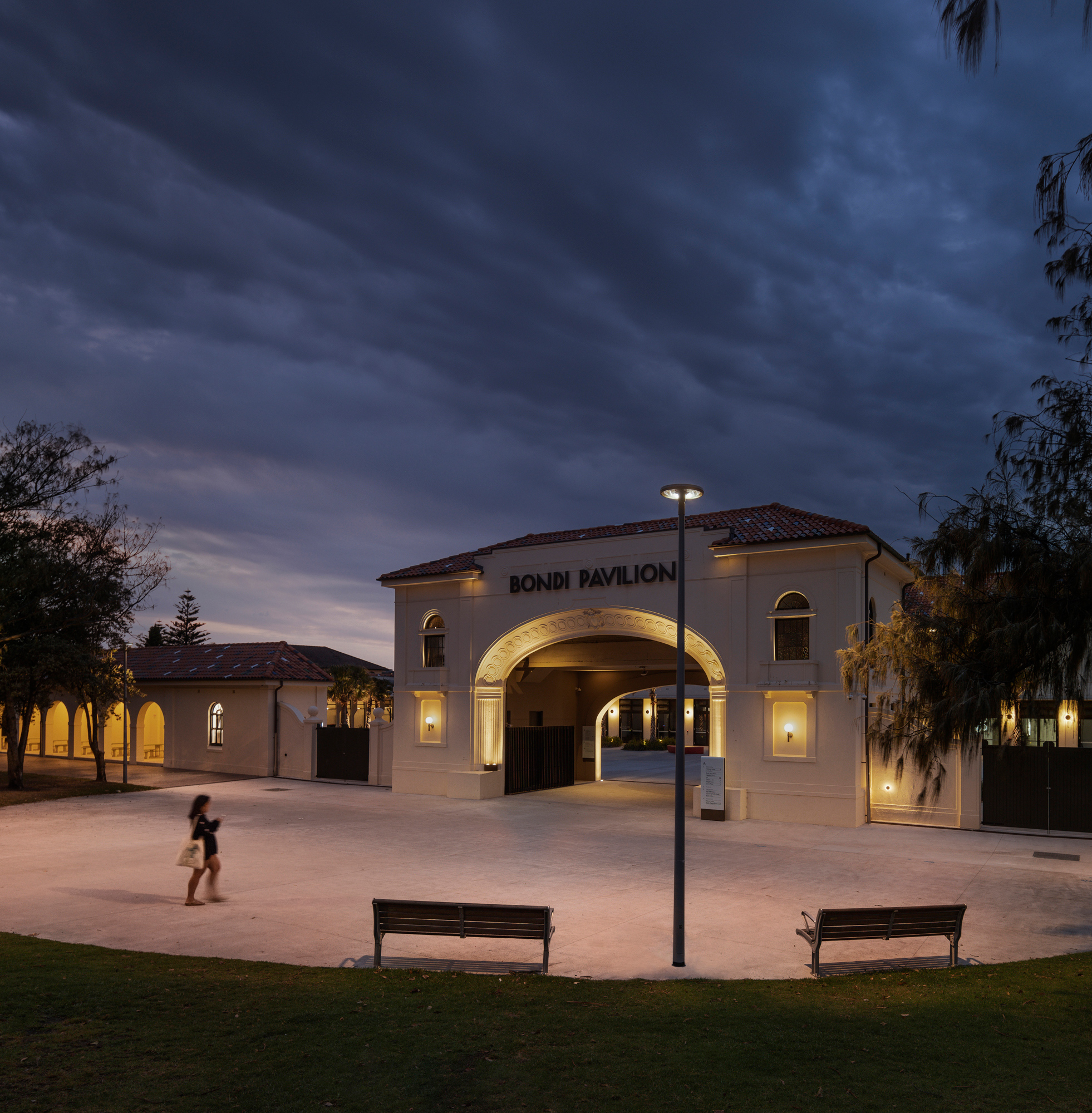 Bondi Pavilion - WE-EF Live