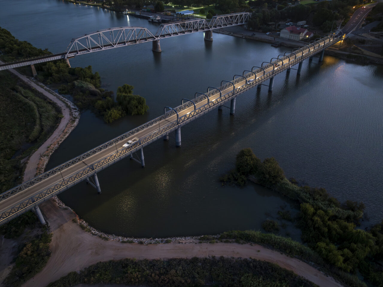 Old Murray Bridge - WE-EF Live