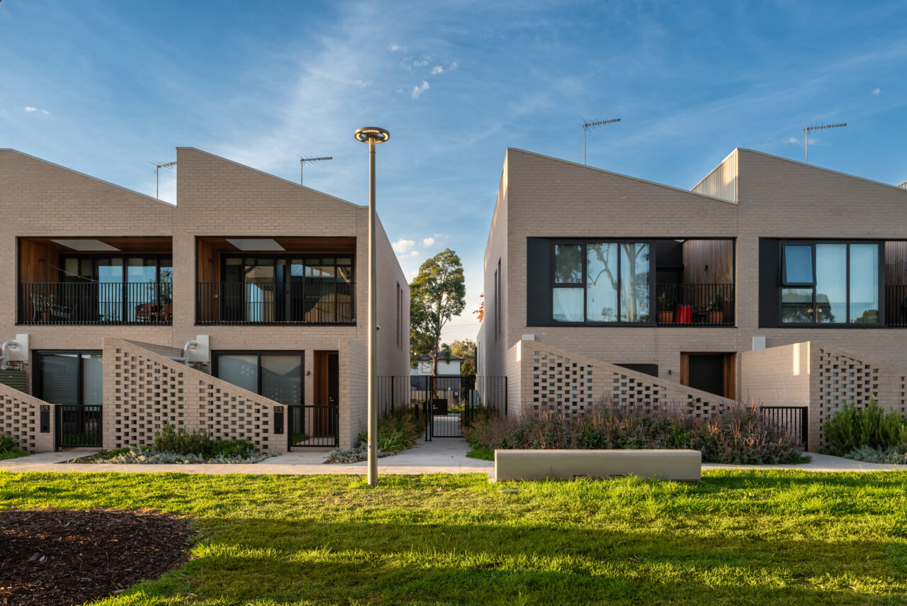 Tarakan Street - WE-EF Live